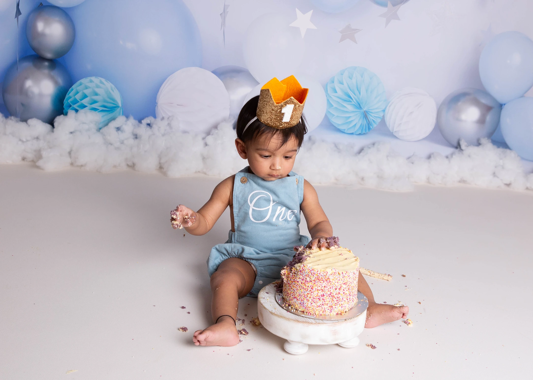 Tips for a Successful Cake Smash Photo Session - Photo Magic Studio Ltd